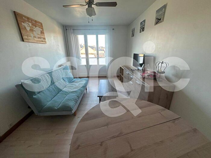 Appartement à louer - Laon Zola-Neufchâtel-Orgeval, Reims - 2 pièces - 1 chambre