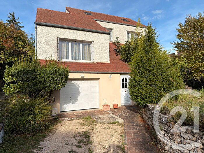Maison 6 pièces à vendre à Ecquevilly