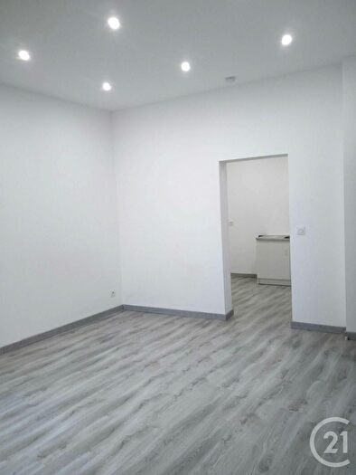 Maisons à vendre et appartements à louer - 1