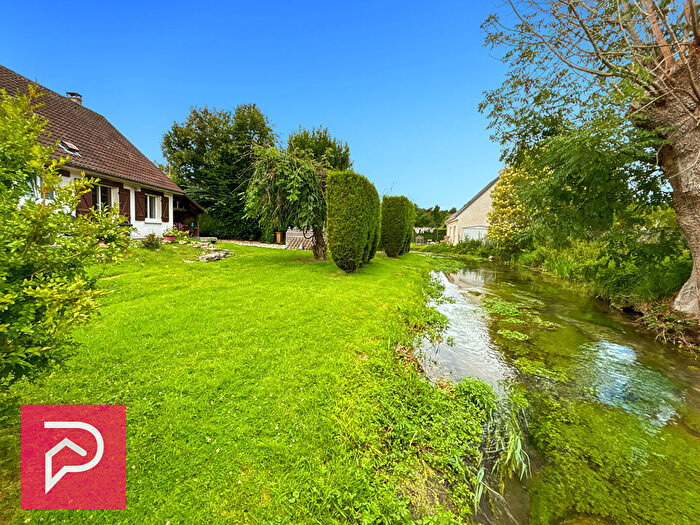 Maison à vendre - Brionne - 5 pièces - 4 chambres