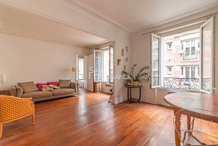 Appartement à vendre - Paris e , Porte de Saint-Cloud, Auteuil-Sud - 2 pièces - 1 chambre
