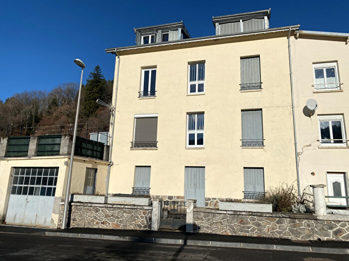 Appartement à vendre - La Bourboule - 2 pièces - 1 chambre