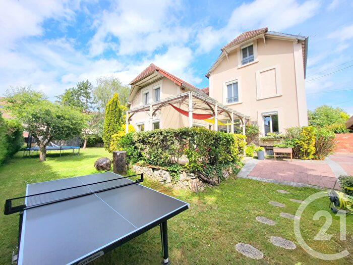 Eaubonne, Cerisaie, Jean Macé : Maison 8 pièces à vendre
