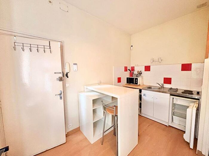 Appartement à louer - Saint-georges, Toulouse - 1 pièce