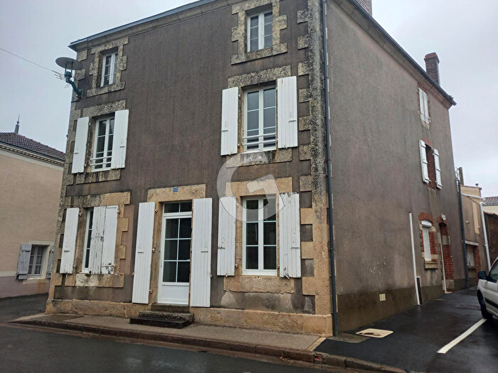 Maison à louer - Moutiers-sur-le-Lay - 4 pièces - 3 chambres