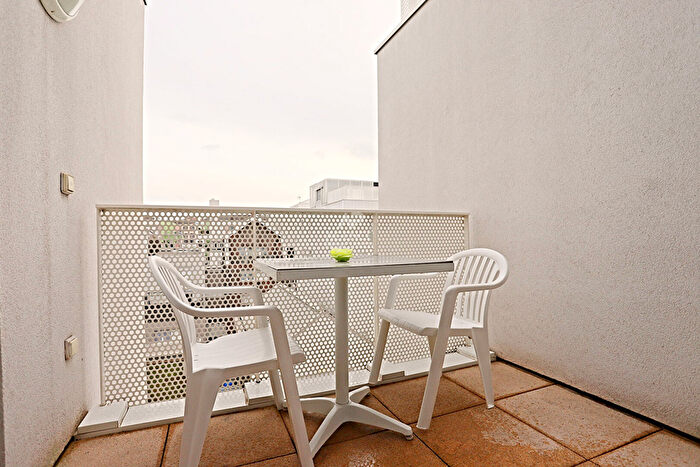 Nanterre, Vieux Pont : Appartement 3 pièces à vendre