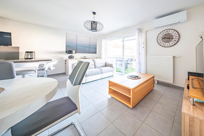 Appartement à vendre - Chevigny-Saint-Sauveur - 3 pièces - 2 chambres