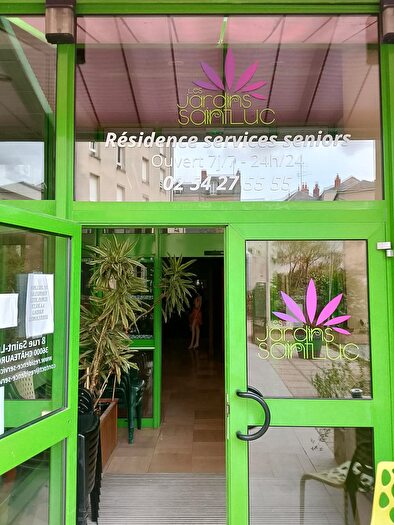 Appartement 4 pièces à vendre - Châteauroux, Centre-ville, Les Marins