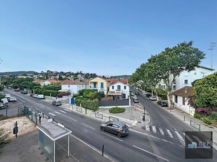 Appartement 2 pièces à vendre - Hyères, Pyanet