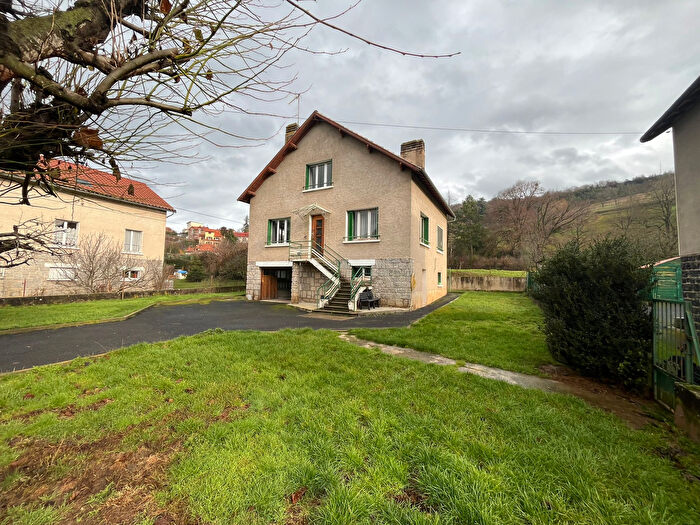 Maison à vendre - Massiac - 5 pièces - 3 chambres