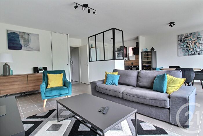 Pessac, Franc, L'Alouette : Appartement 4 pièces à louer