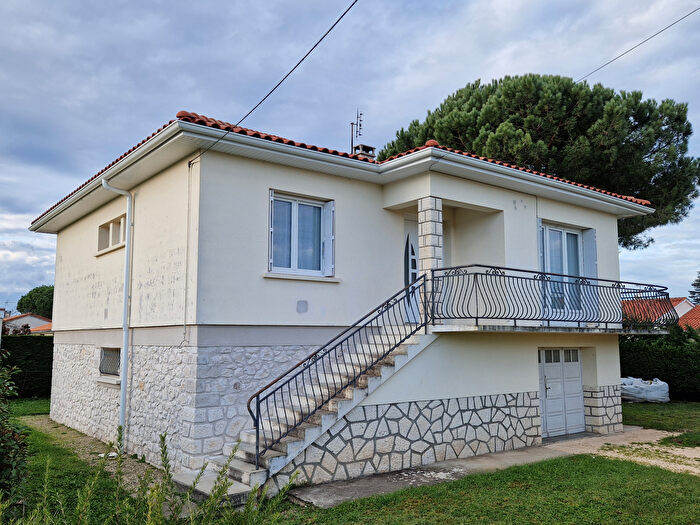 Maison à vendre - Bias - 5 pièces - 3 chambres