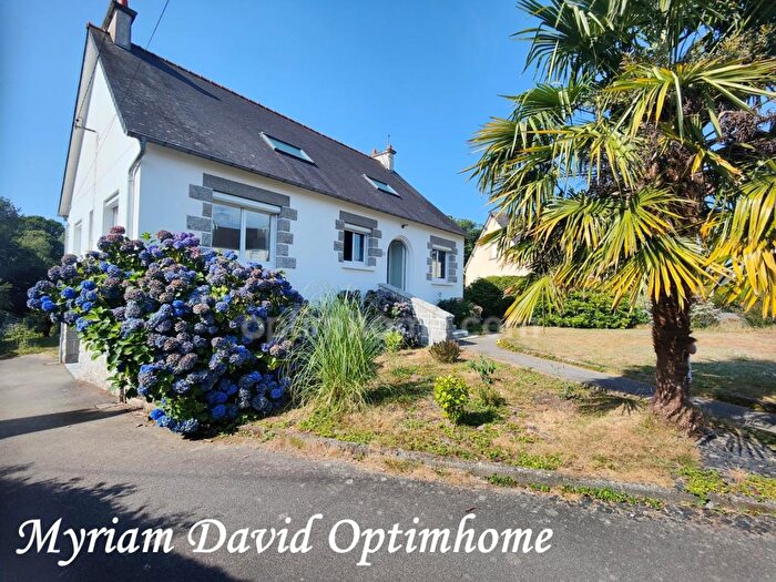 Rostrenen - Maison 6 pièces à vendre