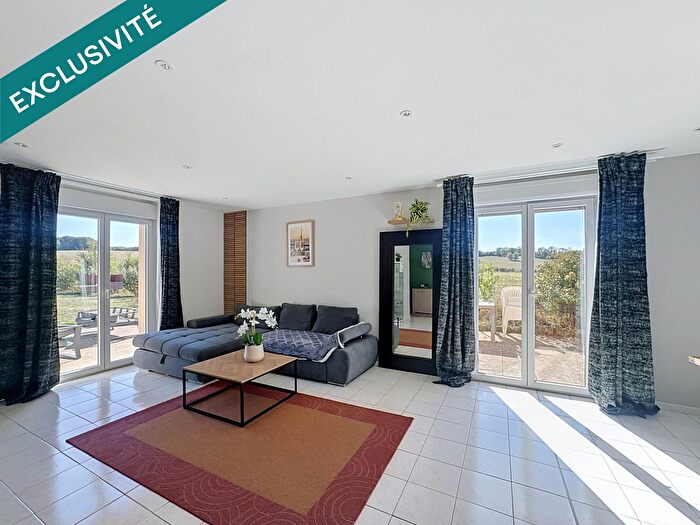 Maison 6 pièces à vendre à Azelot