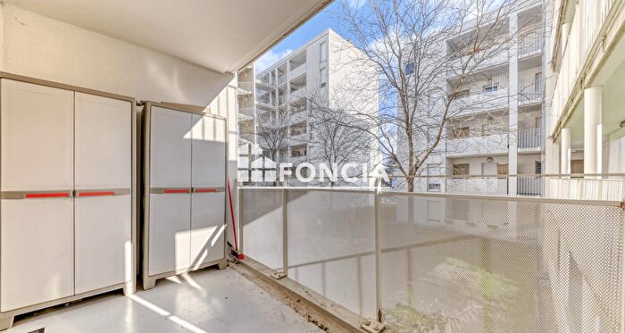 Appartement à vendre - Lyon e , La Duchère - 3 pièces - 2 chambres