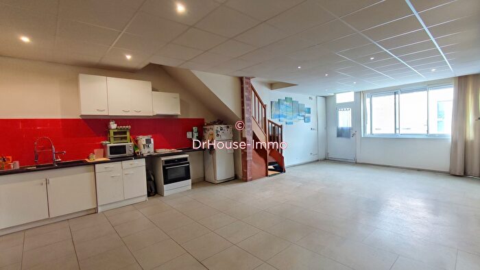 Maison à vendre - Availles-Limouzine - 6 pièces - 3 chambres