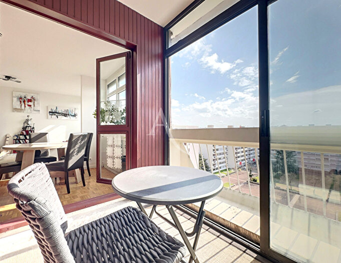 Appartement à vendre - Lyon e , Villette, Paul Bert - 4 pièces - 3 chambres