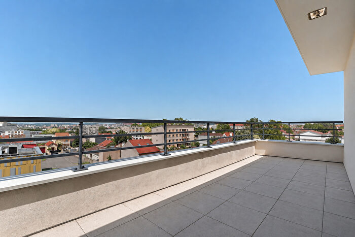 Appartement 4 pièces à vendre - Colombes, Henri Martin Estienne dOrves