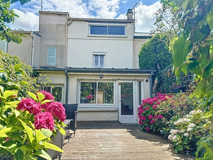 Maison à vendre - Le Chesnay, Saint-Antoine de Padoue - 6 pièces - 2 chambres