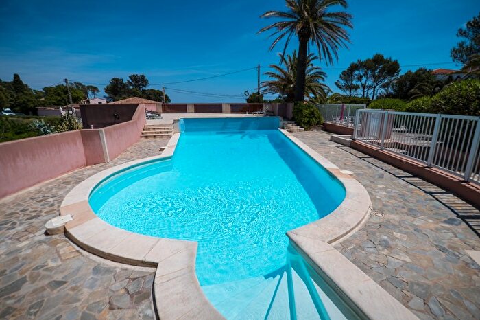 Appartement à vendre - Fréjus, Saint-Aygulf - 5 pièces - 3 chambres