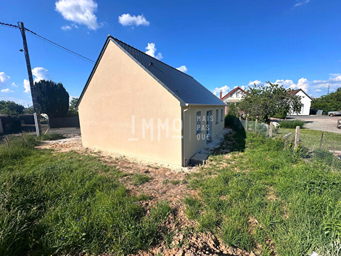 Maison à vendre - Château-du-Loir - 4 pièces - 3 chambres