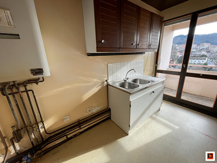 Appartement à vendre - Thiers - 2 pièces - 1 chambre