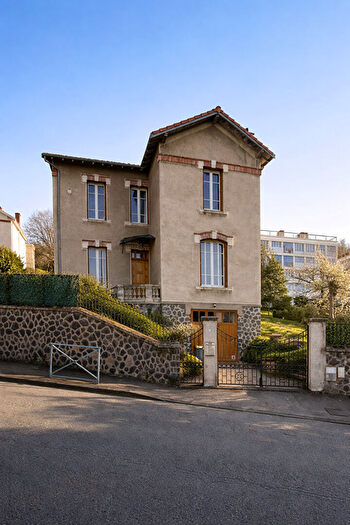 Maison à vendre - Royat - 5 pièces - 3 chambres