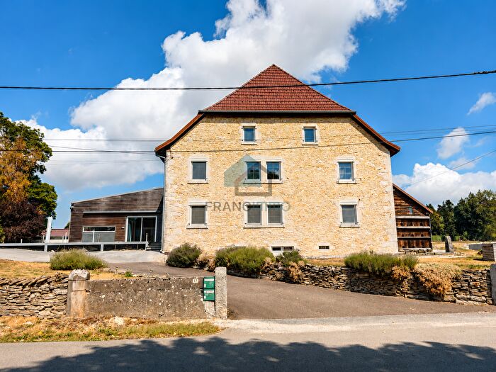 Saint-Julien-lès-Russey : Maison 12 pièces à vendre
