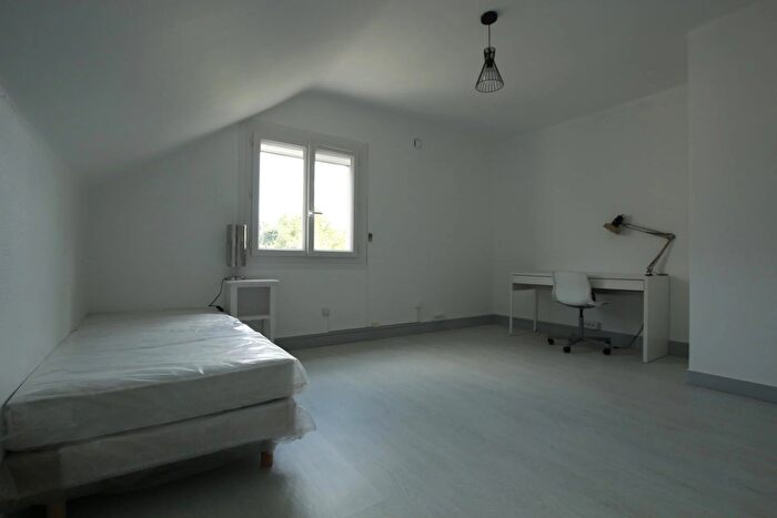 Appartement à louer - Vitry-sur-Seine, Plateau - 1 pièce - 1 chambre