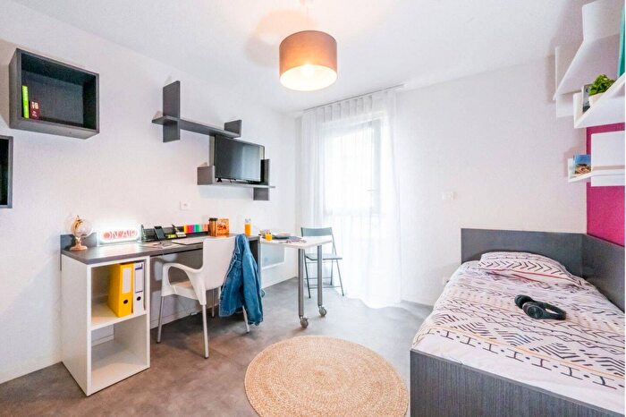 Appartement à louer - Ballainvilliers, Clermont-Ferrand - 1 pièce