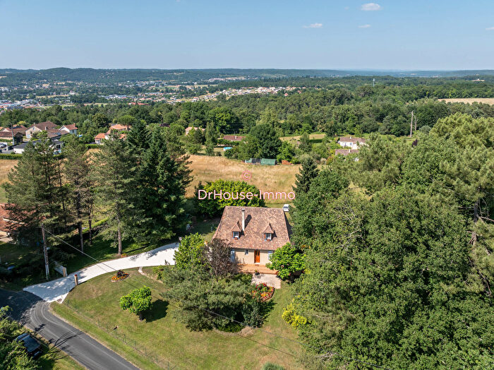 Maison à vendre - Boulazac - 4 pièces - 3 chambres