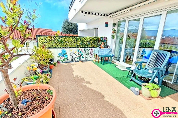 Appartement à vendre - Hendaye, Ville - 3 pièces - 2 chambres