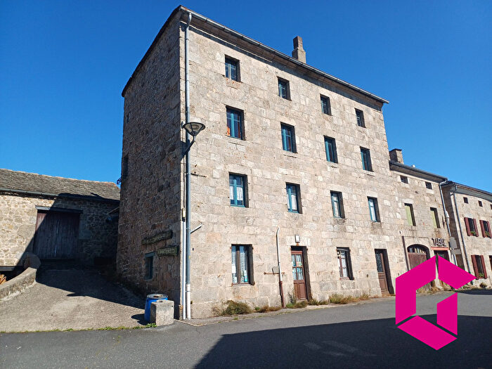 Maison à vendre - Le Mas-de-Tence - 6 pièces