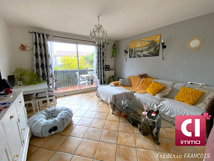 Appartement à vendre - Toulon, Pont de Bois - 3 pièces - 2 chambres