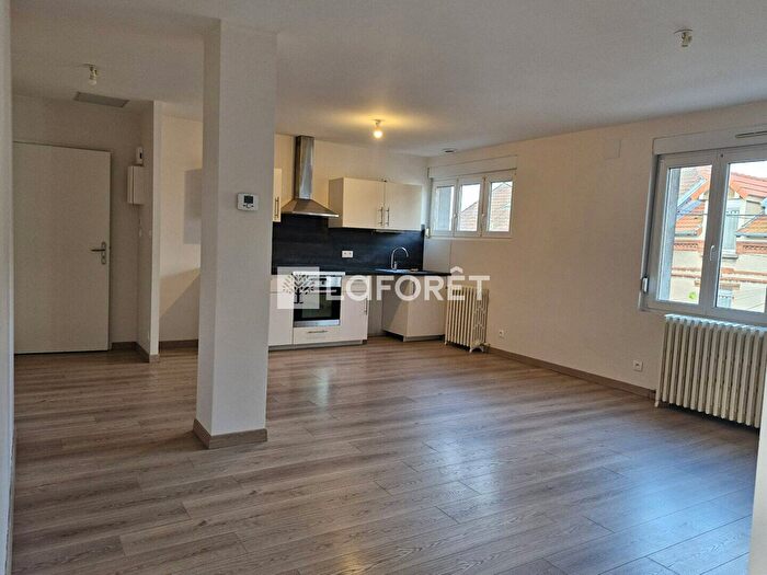 Appartement à louer - Gare, Jarny - 4 pièces - 3 chambres