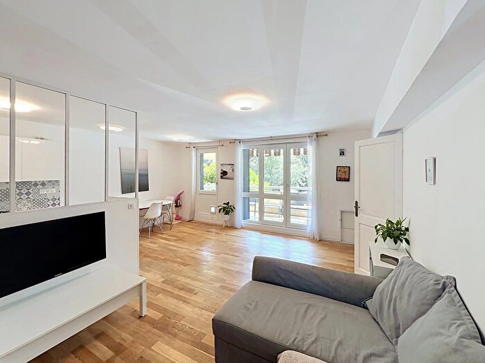 Antibes, Rabiac, Carriat, Les Semboules, Les Brusquets : Appartement 4 pièces à vendre