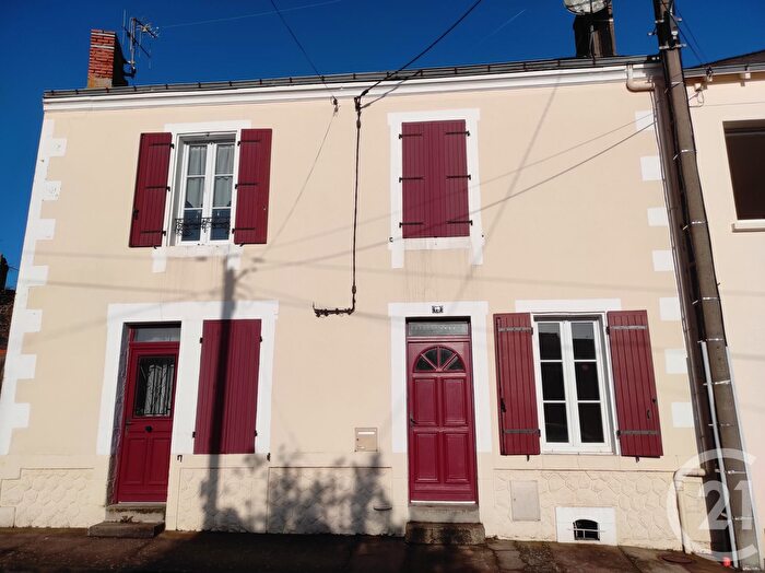 Maison à vendre - Parthenay - 7 pièces - 4 chambres