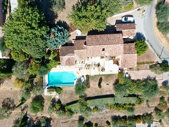 Maison à vendre - Seillans - 5 pièces - 4 chambres