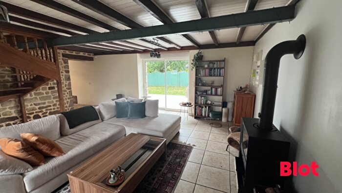 Maison à vendre - Saint-Ouen-des-Alleux - 6 pièces - 4 chambres