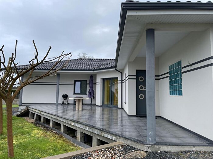 Maison à vendre - Saint-Louis-de-Montferrand - 6 pièces - 3 chambres