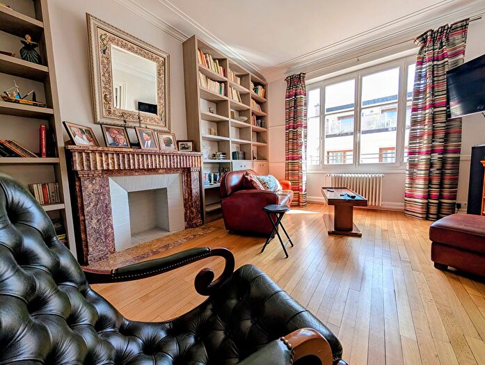Appartement à vendre - Clermont-Ferrand, Jaude, Fontgiève Saint-Alyre - 7 pièces - 4 chambres