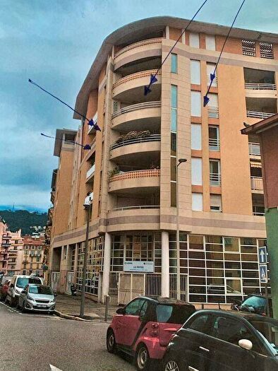 Appartement à louer - Saint-Pierre-De-Féric, Nice - 3 pièces - 2 chambres