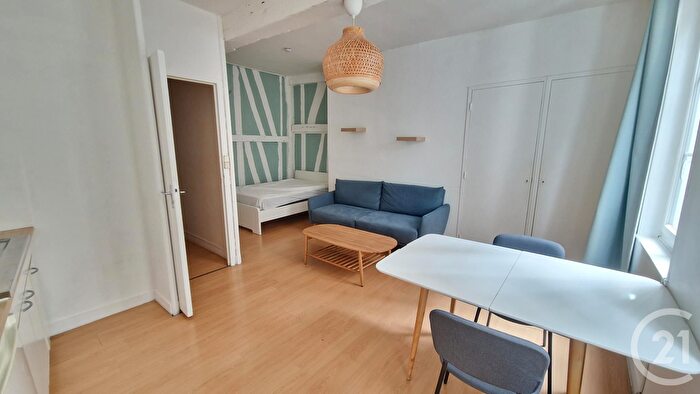 Appartement 1 pièce à Rouen, Vieux Marché, Cathédrale, à louer