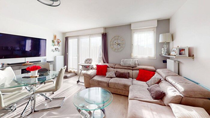 Appartement à louer - Mairie-Champs Fous-Morangis, Chilly-Mazarin - 4 pièces - 3 chambres