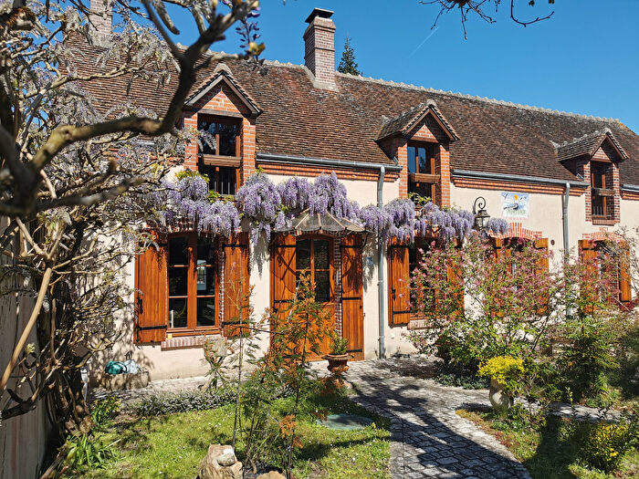 Maison à vendre - Romorantin-Lanthenay, Centre-ville - 7 pièces - 5 chambres