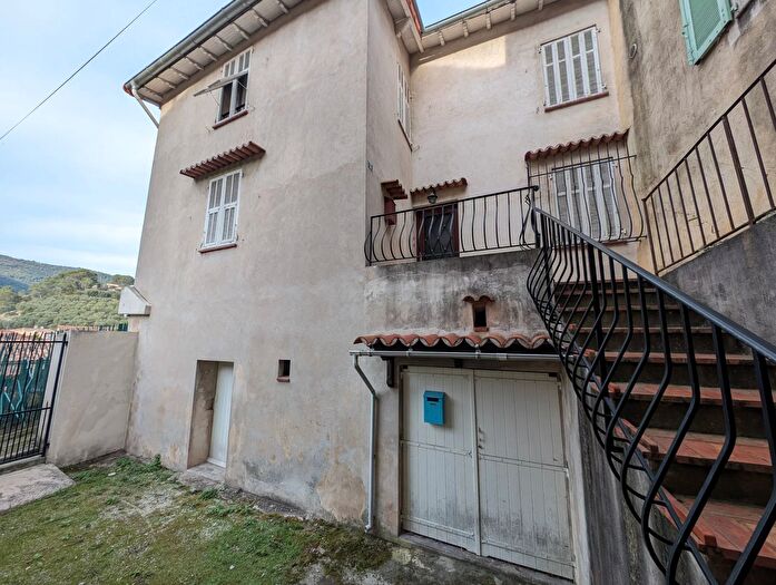 Maison à vendre - Drap - 6 pièces - 4 chambres