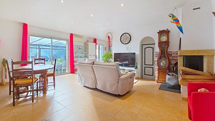 Maison à vendre - Bédarieux - 5 pièces - 4 chambres