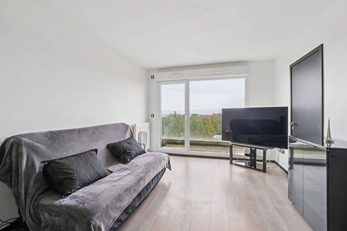 Appartement à louer - Grands Champs, Romainville - 1 pièce