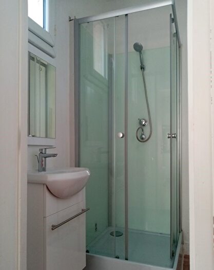 Vitry-sur-Seine, Port à l'Anglais, Zone d'activité : Appartement 2 pièces à louer