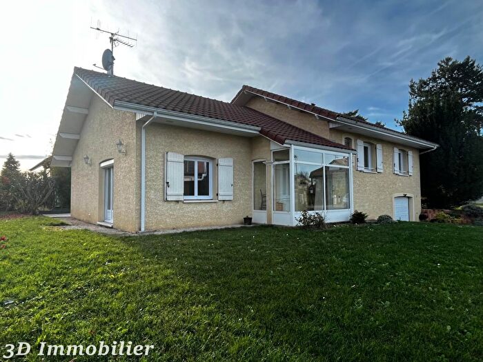 Maison 7 pièces à Douvaine, à vendre